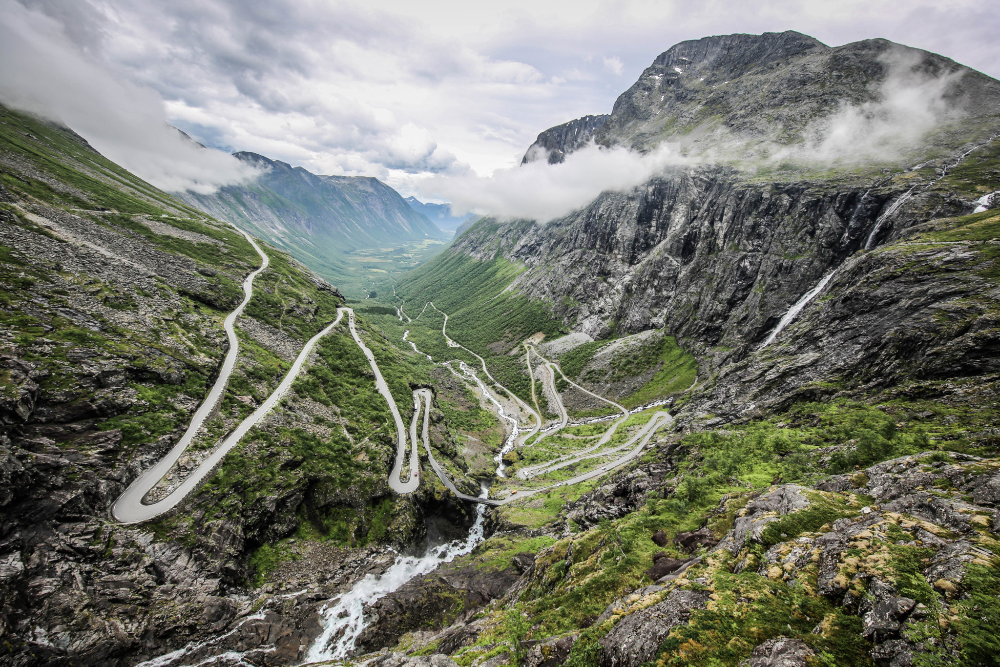 Trollstigen, one scenic road to drive before you die – echt Hartmann